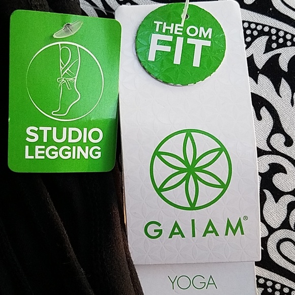 GAIAM | Pants & Jumpsuits | Gaiam Yoga Leggings Nwt Sizes M Xs | Poshmark